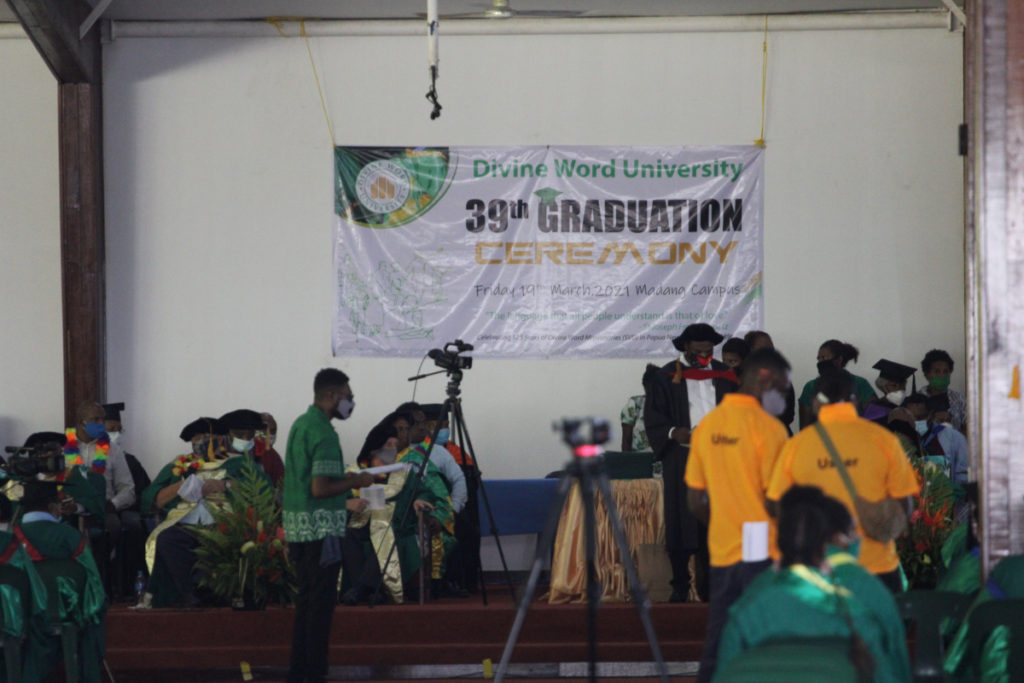 DWU graduates pioneers in medical program - Education News PNG